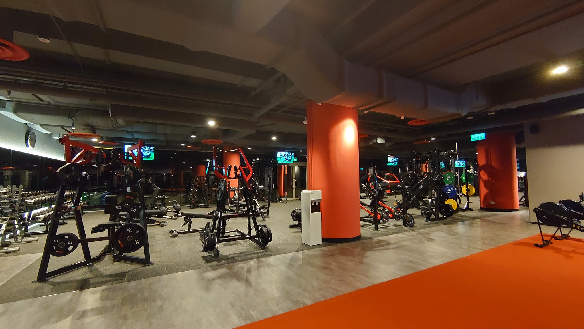 UFC GYM members are up in arms after City Square outlet shuts with no ...