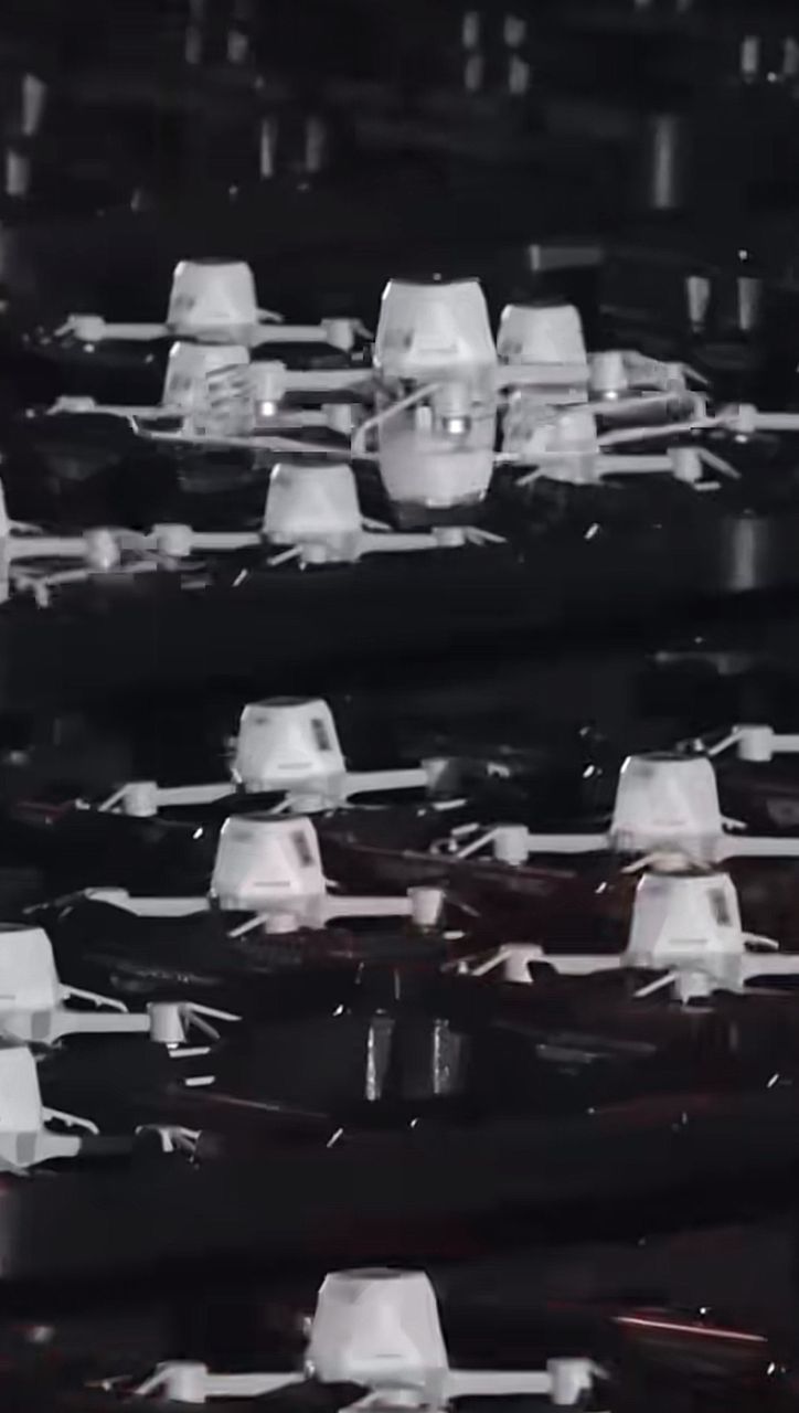 China Breaks World Record with Over 10,000 Drones in Largest Sky ...