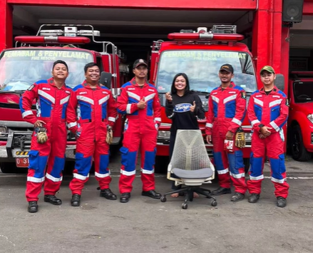 Firefighters Freed Indonesian Woman After Her Nose Piercing Gets Stuck ...