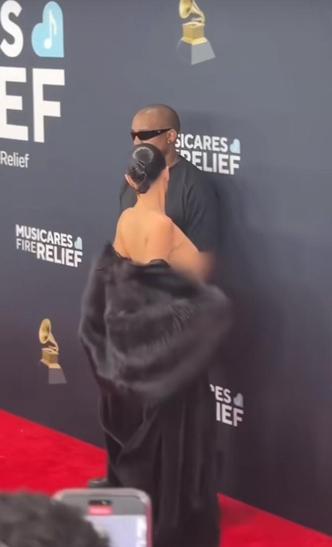 Nude Red Carpet Moment… Kanye’s Exit Fuels Debate: Did Bianca Censori ...