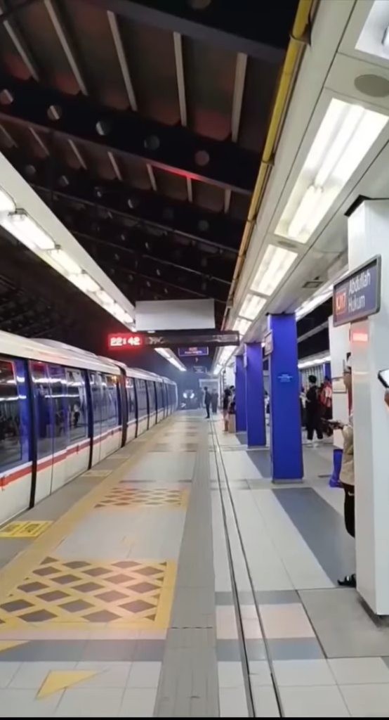 Passengers Flee In Panic After Loud Bangs Were Heard On Kuala Lumpur ...