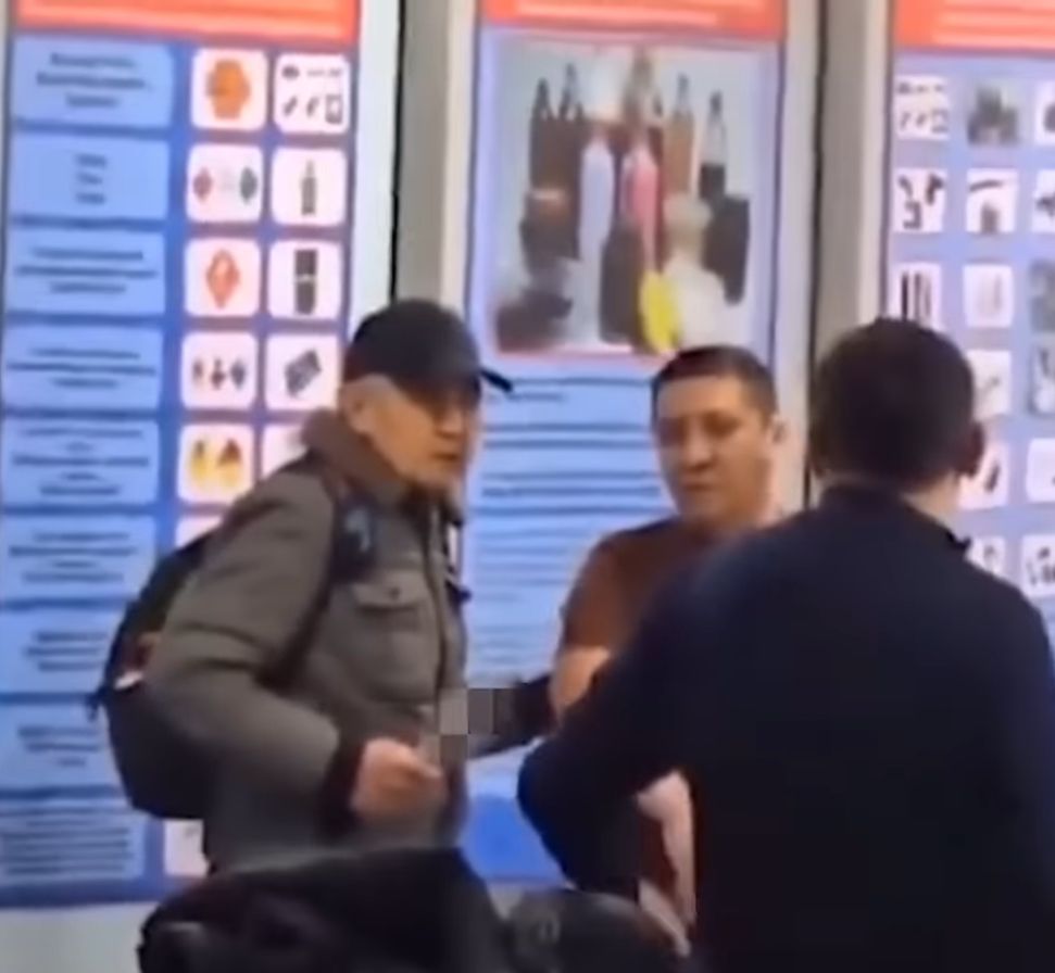 “Take Me Instead”: Former Boxer Risks Life to Save Airport Security ...