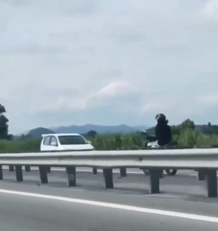 Woman Seen Riding Motorcycle Against Traffic on the North-South ...