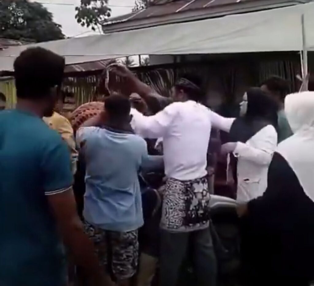 Man Transports Brother’s Corpse by Motorbike from Hospital to His Home ...