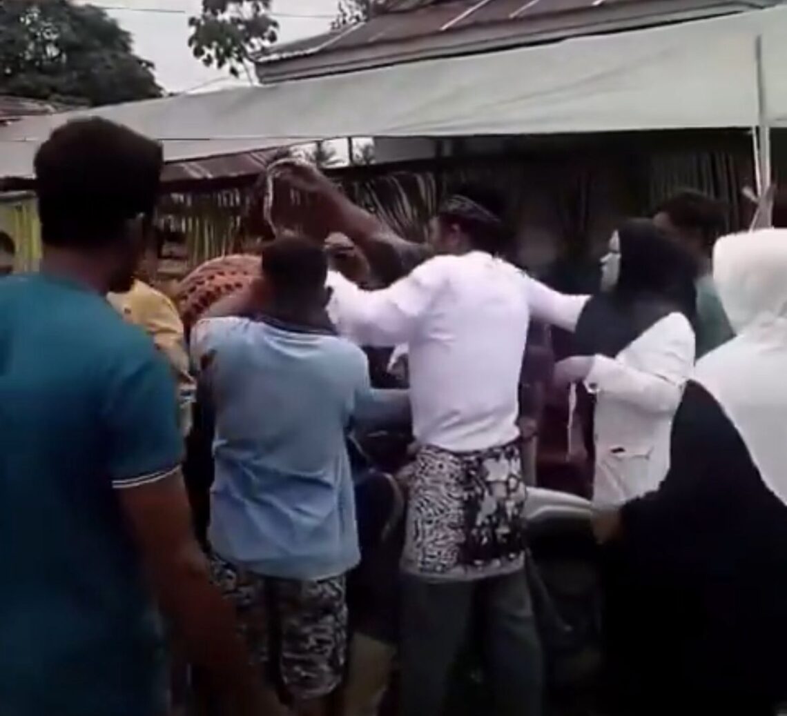 Man Transports Brother’s Corpse by Motorbike from Hospital to His Home ...