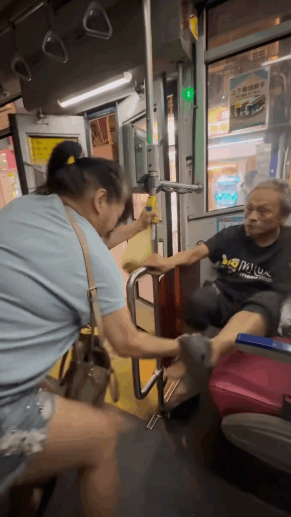 Another Public Transport Altercation: Taiwan Woman Fights Elderly Man ...