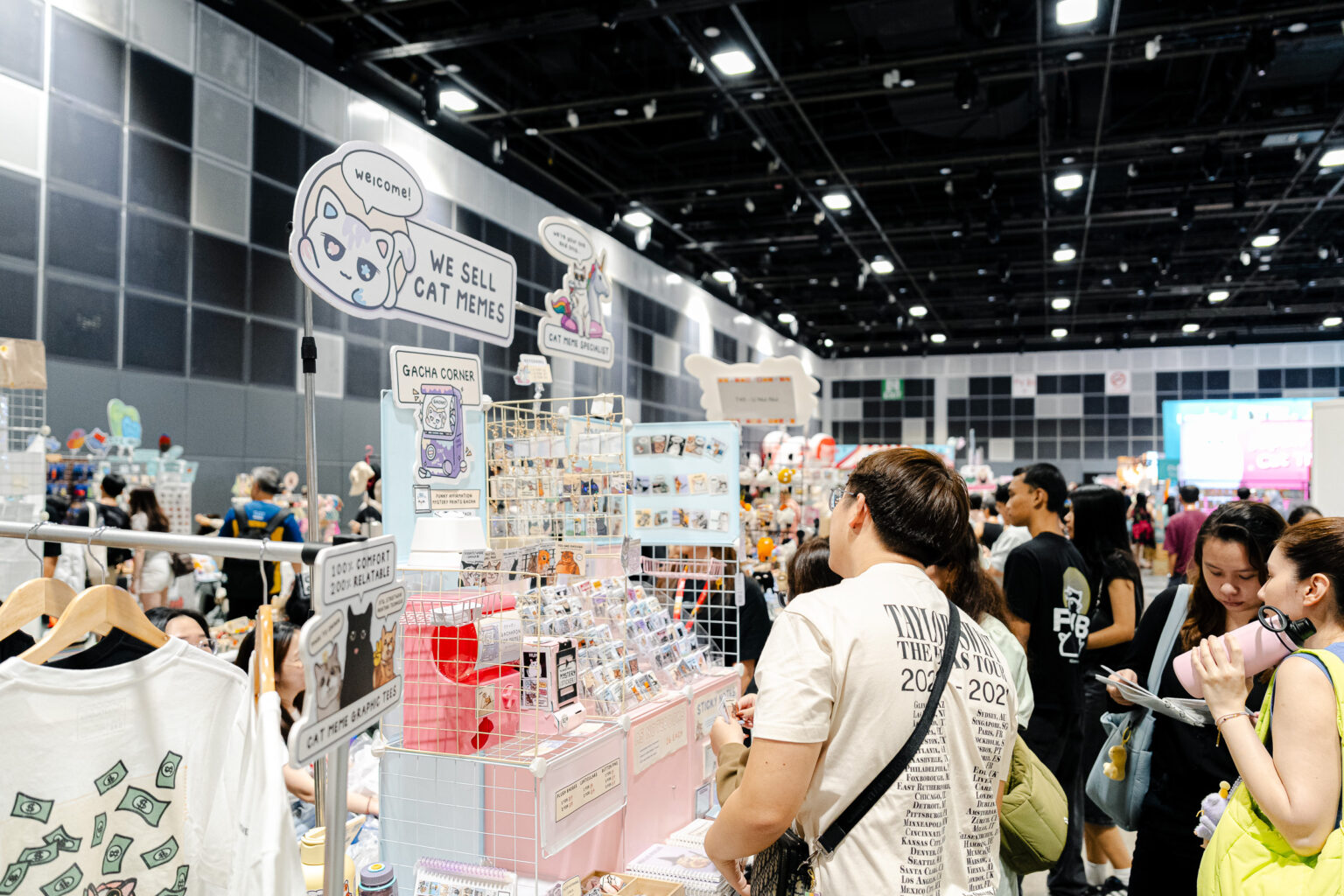 Singapore Cat Festival Returns: Christmas Cat Carnival Edition - Wake ...