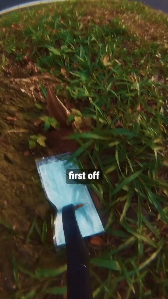 “Please pick up your trash”: Man Uses $5 ‘Kiap-Kiap Tool' to Pick Up ...