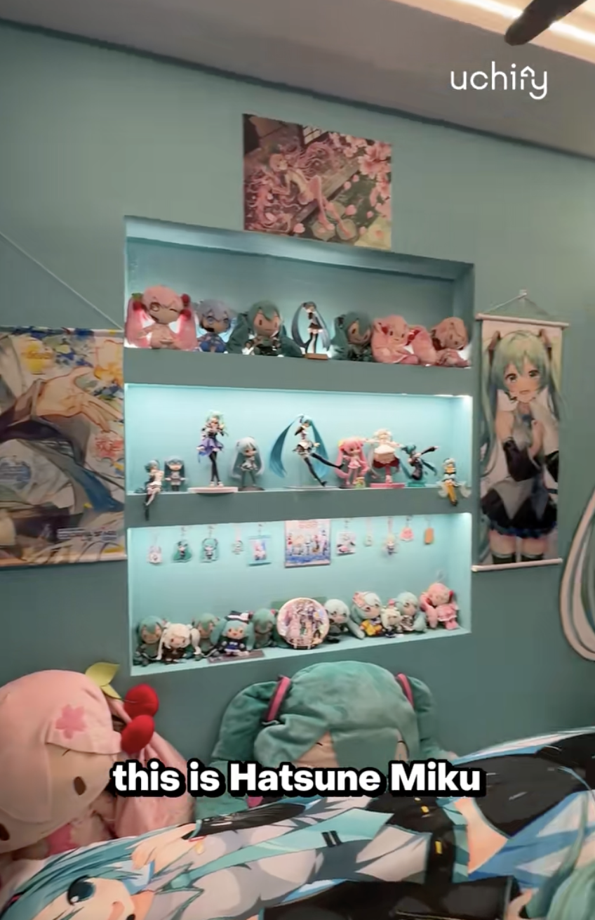 She Spent $7,000 Turning Her Singapore Flat into a Hatsune Miku Shrine ...